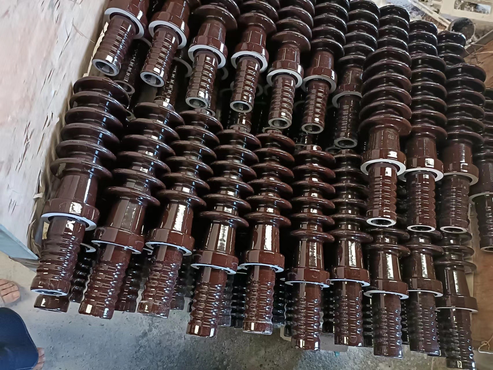 IEC 60168 Oil ASS Transformer Porcelain Bushing Brown Glazed Korean ...